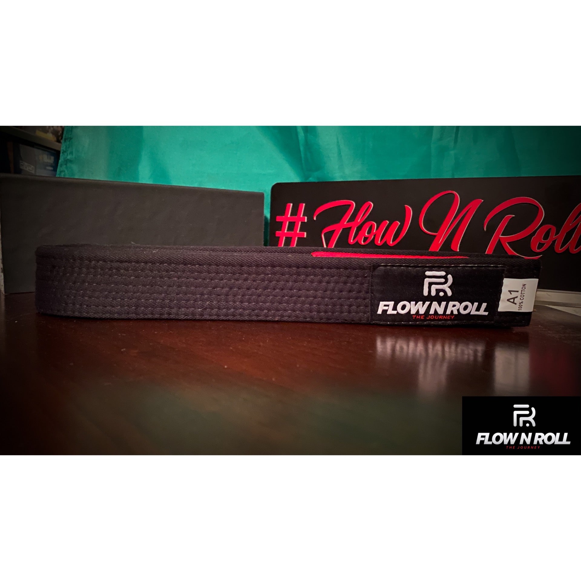 Black Belt White Bar | FLOW N ROLL